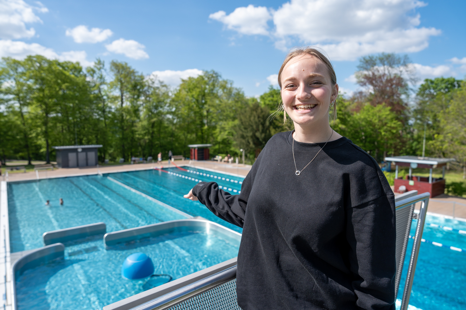 Ausfall, Kaltstart und viel Unklarheit: Freibad-Debakel in Stuttgart ...