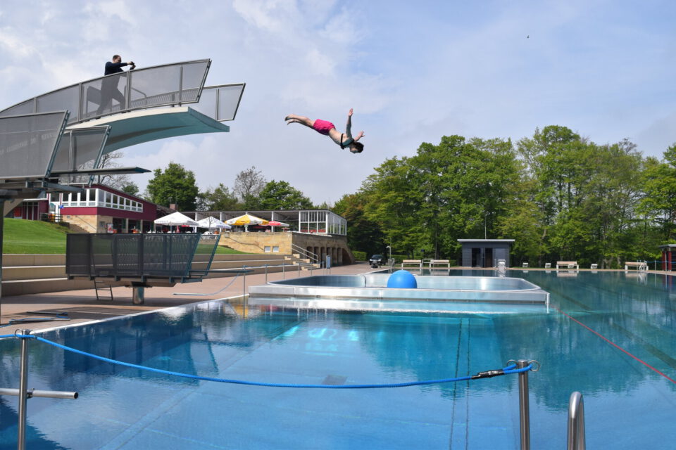 Höhenfreibad Killesberg verlängert die Freibadsaison - STUGGI.TV