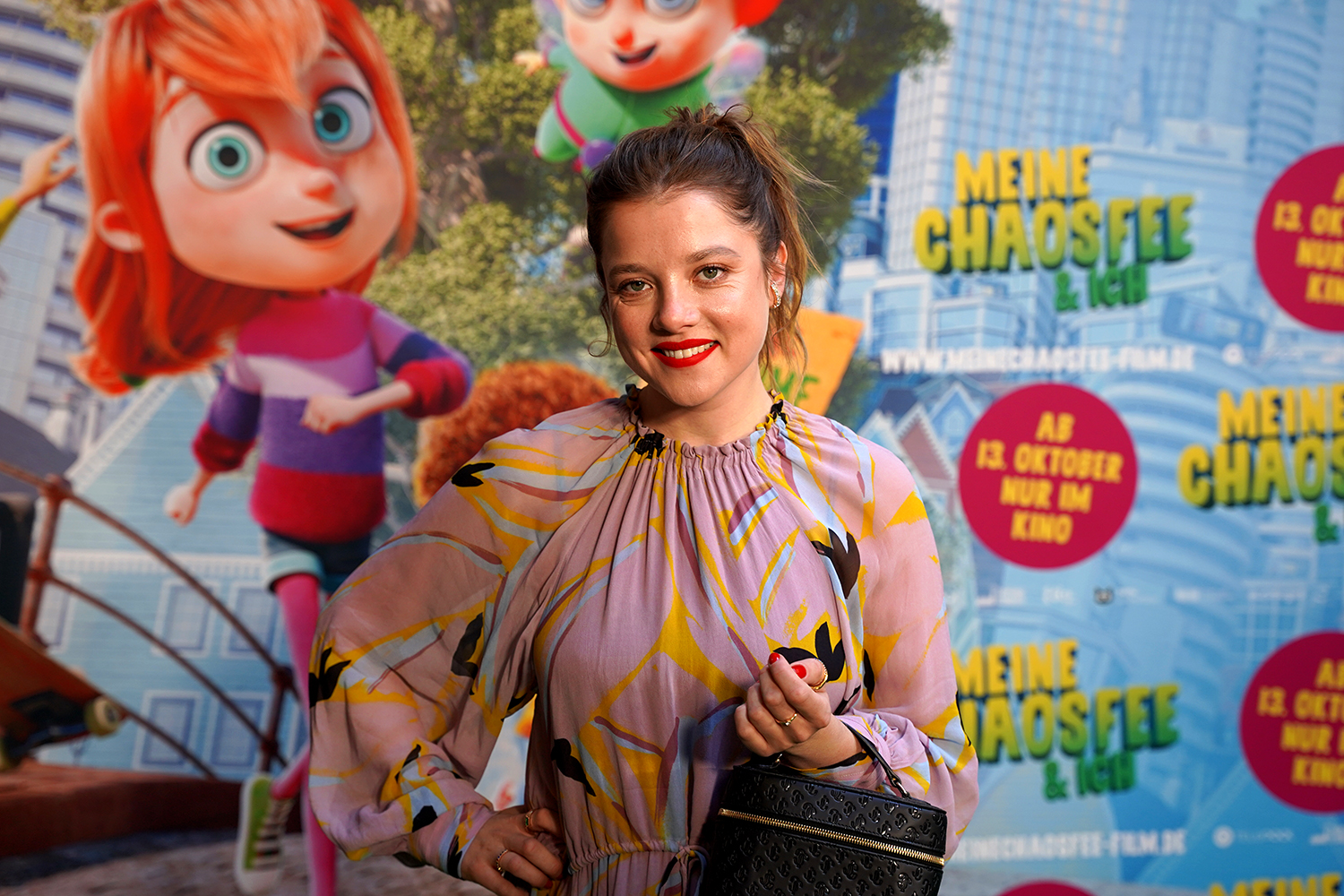 Schauspielerin Jella Haase im Interview: Wie ist es alleine im ...