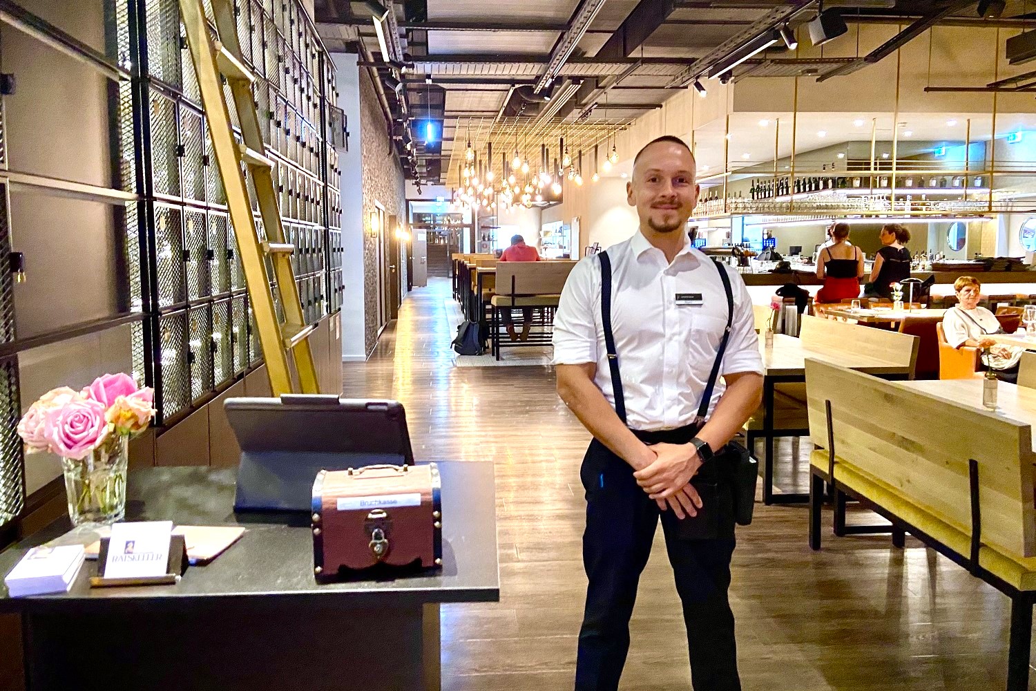 Wie macht sich der neue Pächter? Der Stuttgarter Ratskeller im Food ...