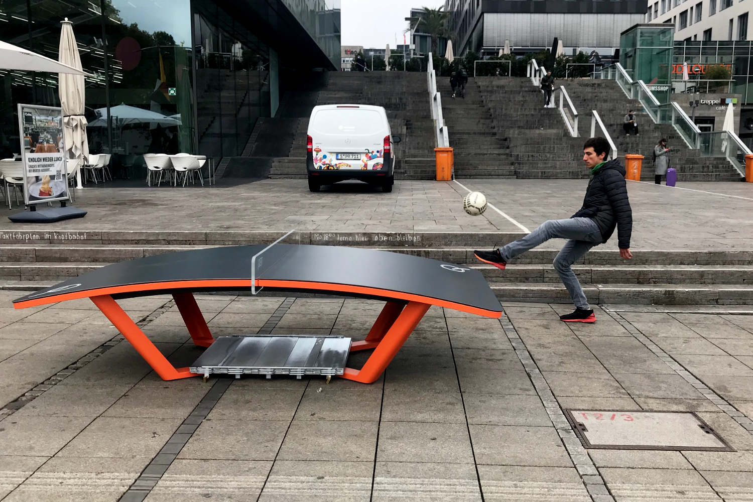 Teqball_Schloßplatz_Sport_BB_Foto_Ex - STUGGI.TV