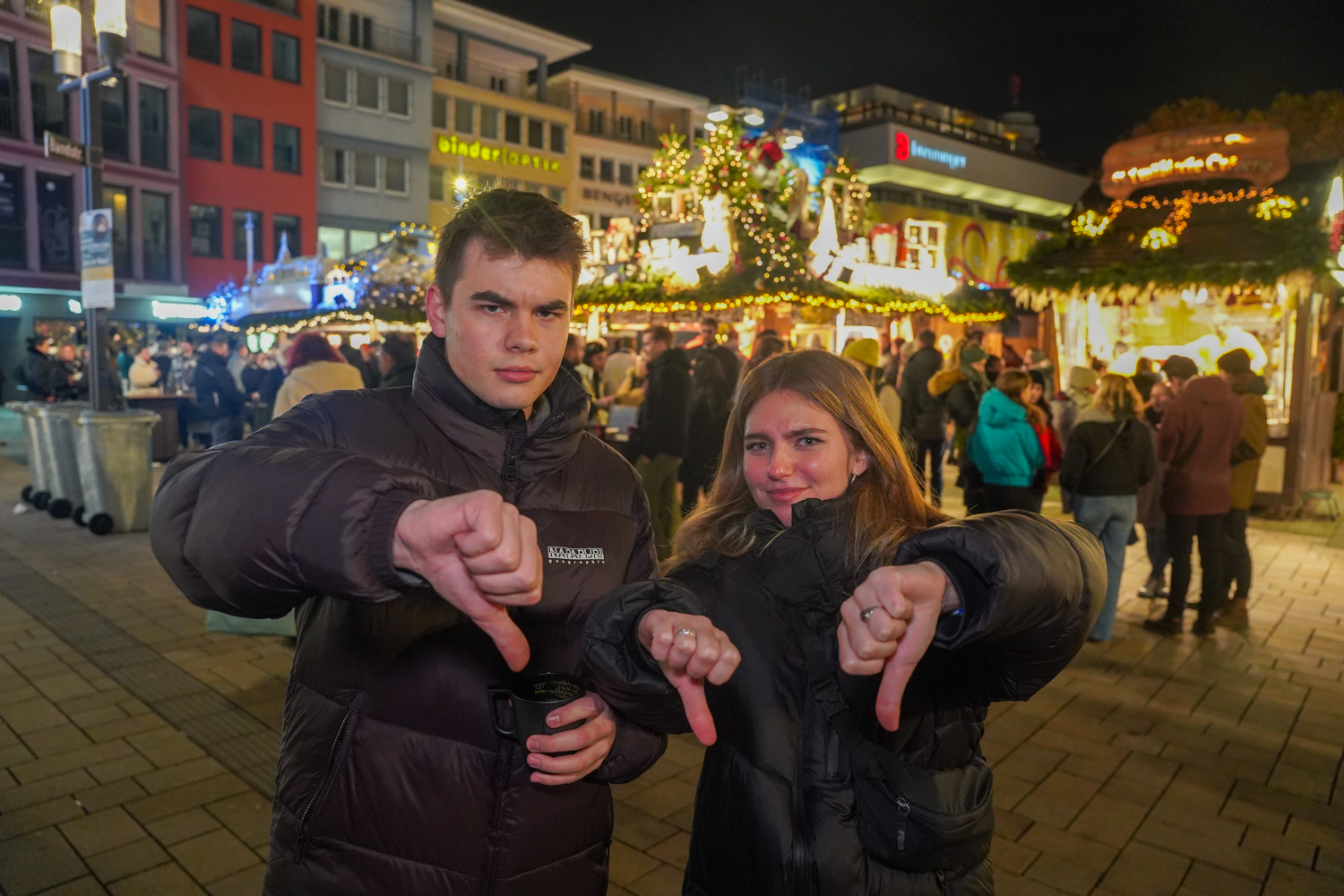 Warum schließt der Weihnachtsmarkt in Stuttgart meist schon um 21 Uhr ...