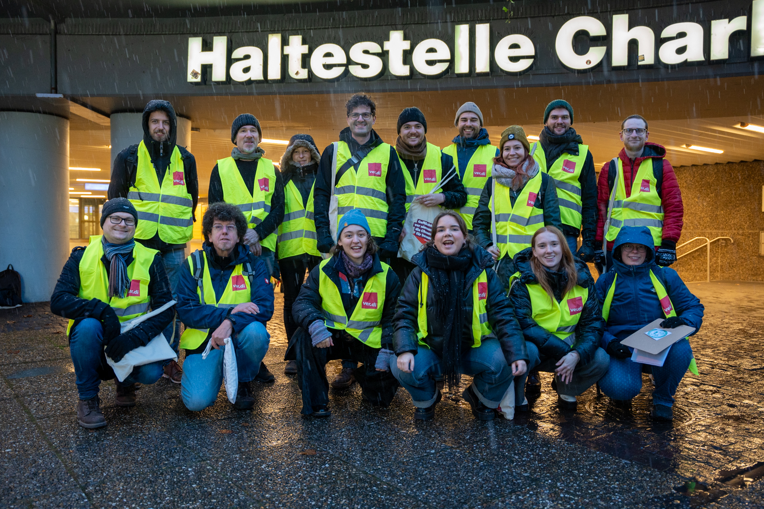 Fridays for Future und ver.di zusammen für den ÖPNV - STUGGI.TV